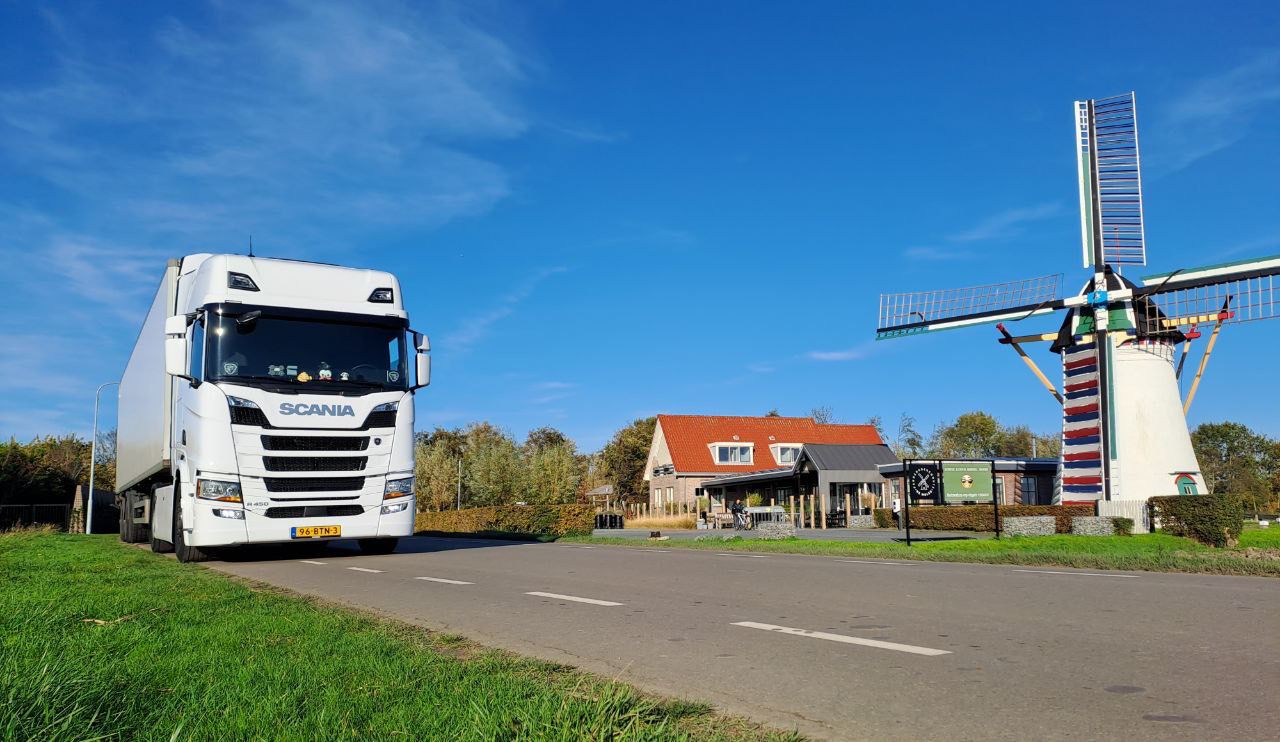 Direct Transportaanbod: Charter | Chauffeur | Oplegger | Trekker